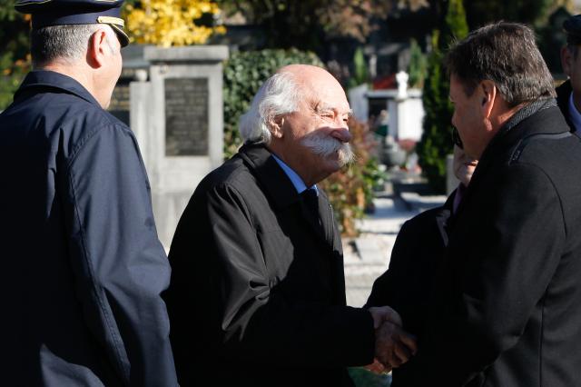 Janezu Stanovniku bi postavili kip na Orlov vrh, kjer župan Janković ...