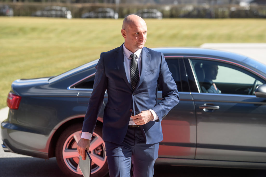 Kje ste, feministke?! Kandidat za ministra Simon Zajc meni, da mora ...