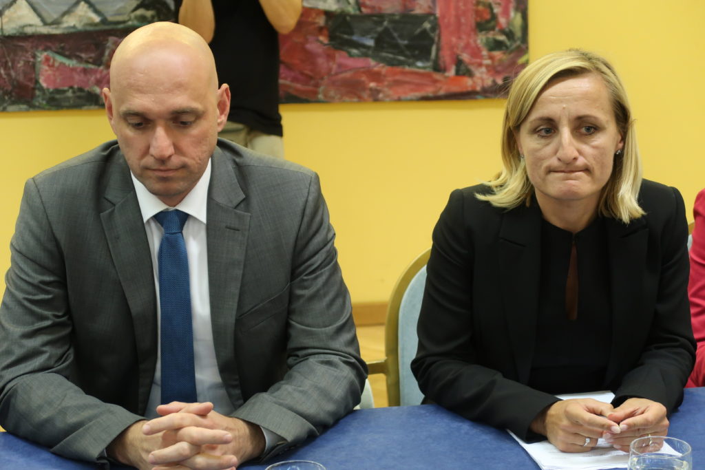 Plen stranke SD: S Petrolom bogato ne posluje le Matjaž Han, ampak tudi ...