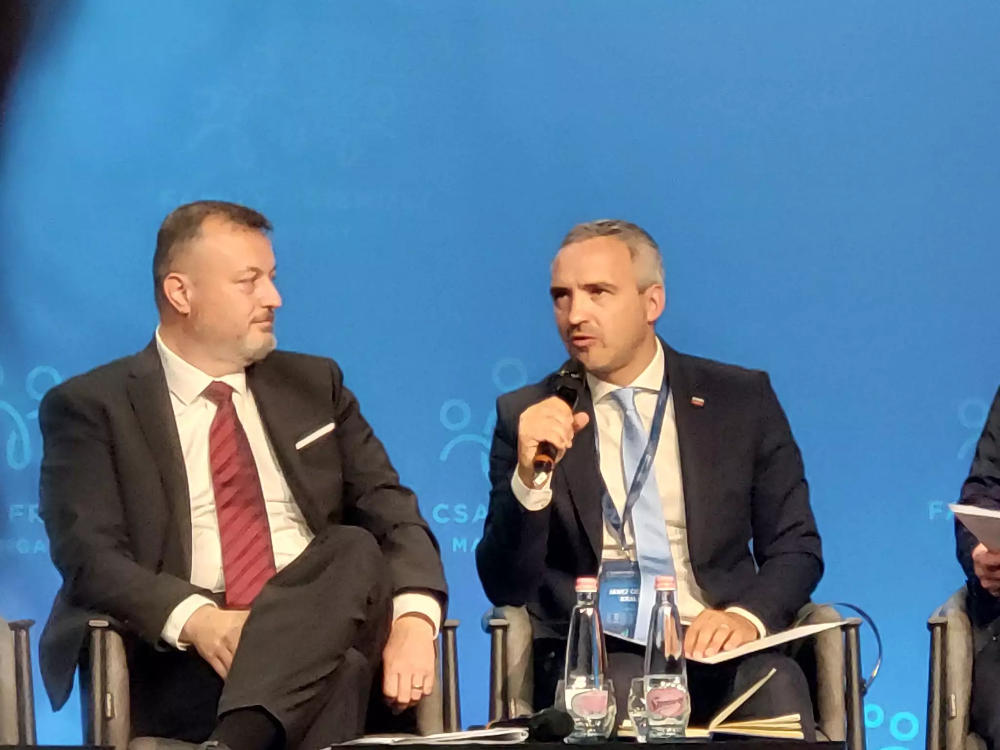 Dobre prakse družinske politike iz Slovenije je na demografskem vrhu v ...