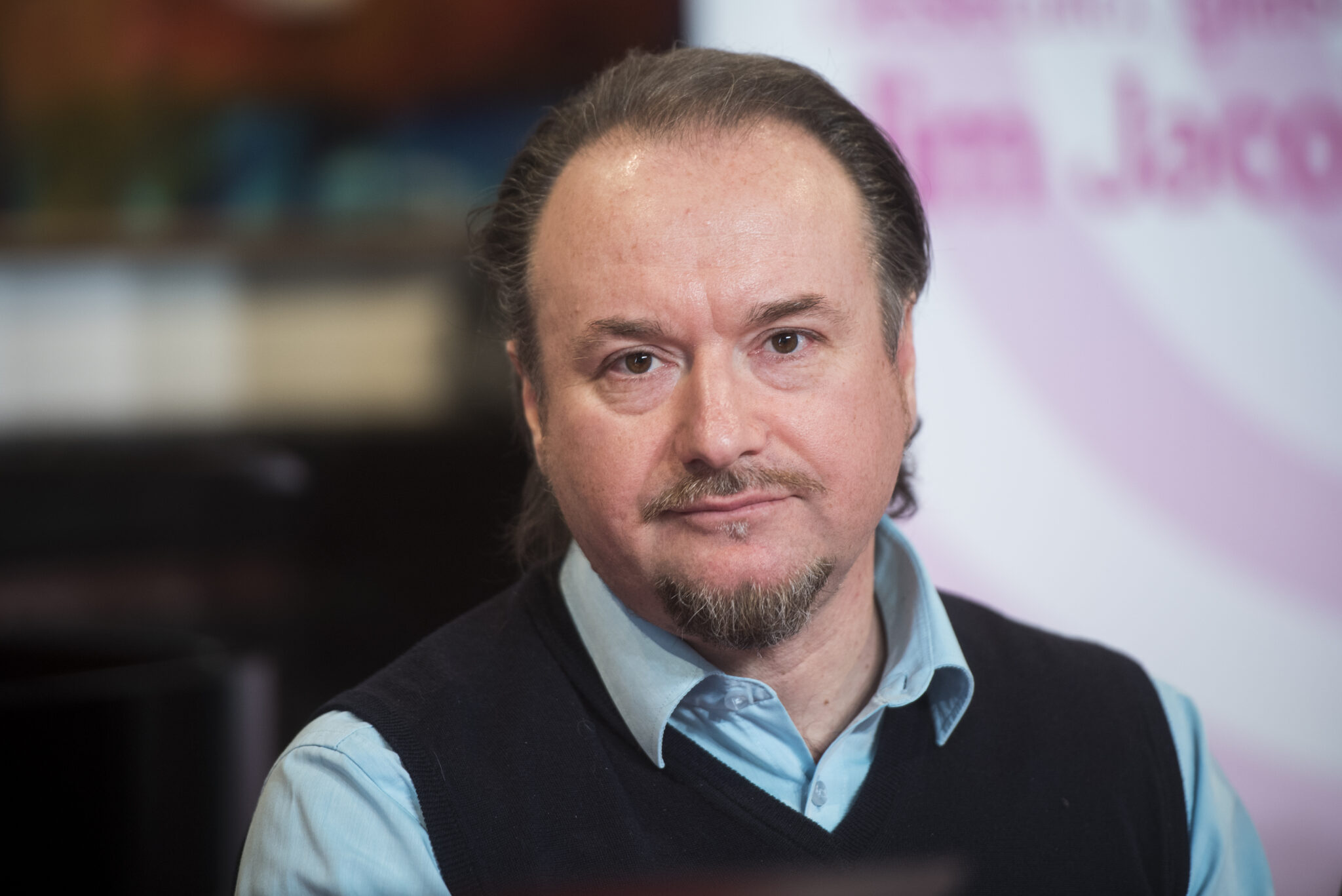 Položaj v. d. direktorja Televizije Slovenije prevzema Patrik Greblo ...