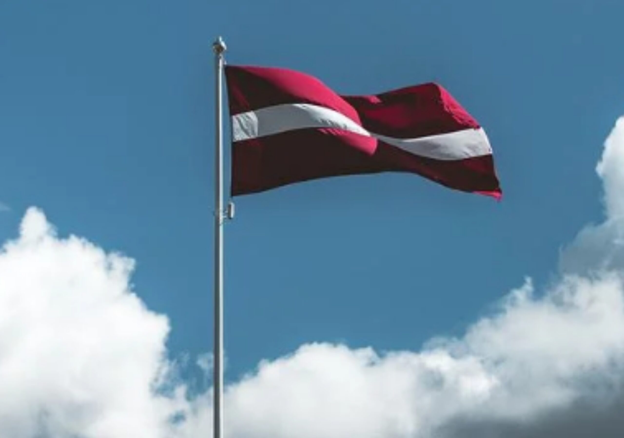 Zastava Latvije | Nova24TV