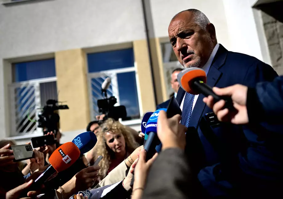 Bolgari v dveh letih četrtič na volitvah: Legendarni boksar Borisov z ...