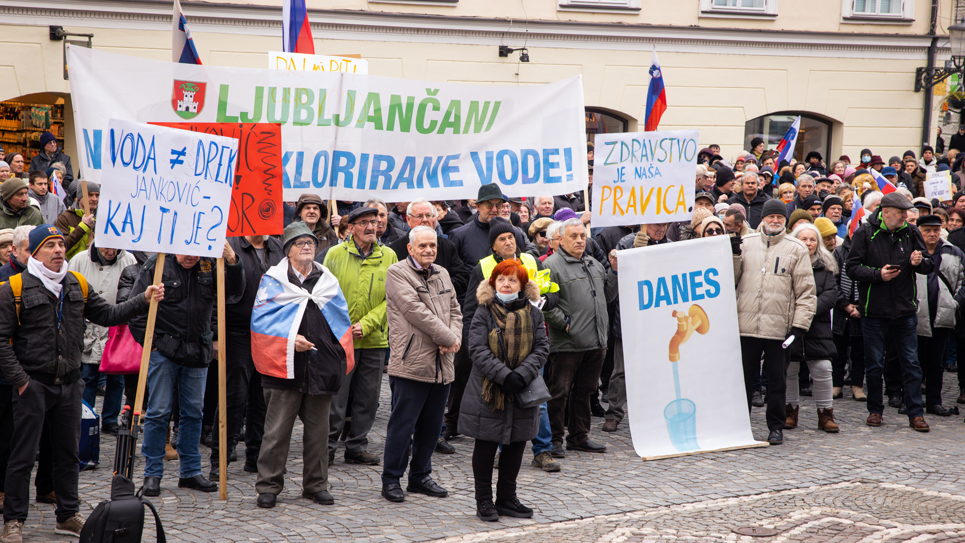 Četrti protestni shod PROTI Jankovićevemu nasilju, ZA zdravnike in ZA ...