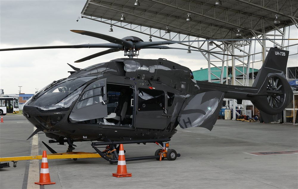 Airbus presents its five-blade H145 multipurpose helicopter in Colombia ...