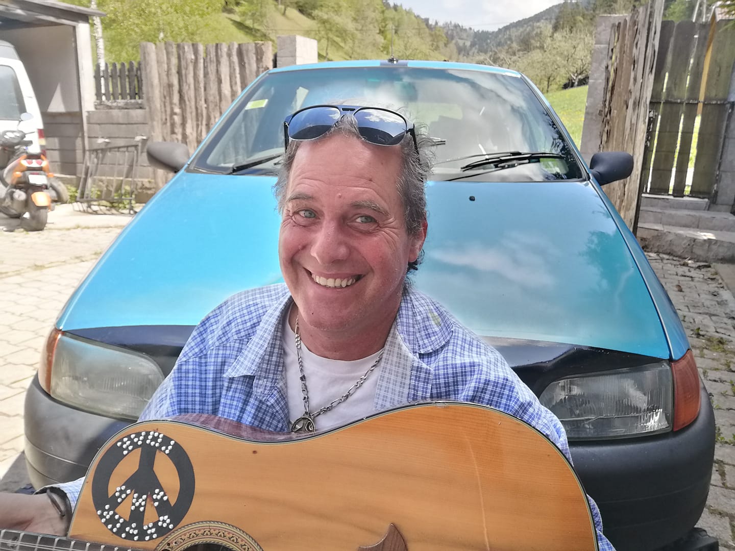 Marijan Smode: “Ko se odločim, izdam pesmi, ki gotovo močno ‘pretresejo ...