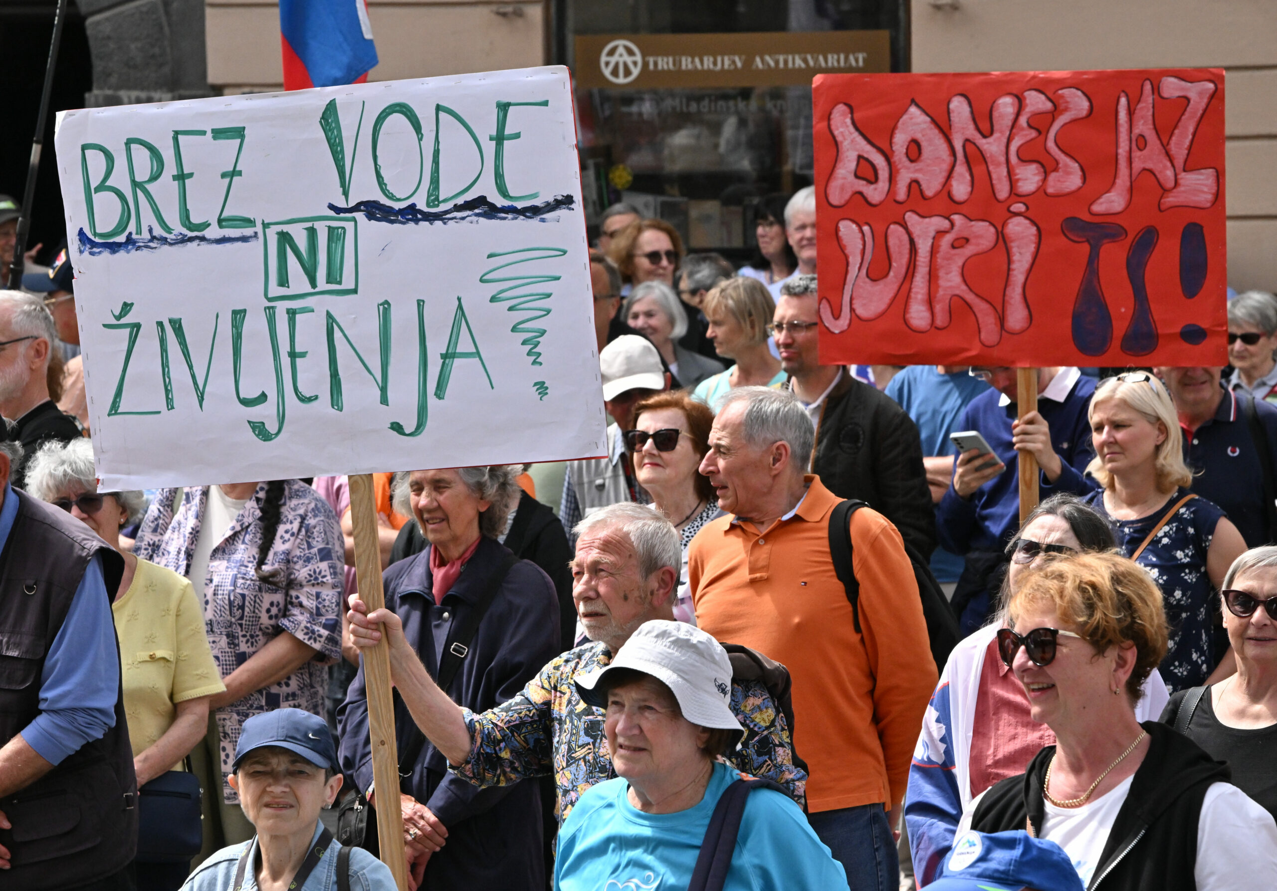 Svobodnjaki z gradbenim dovoljenjem za C0 uničujejo vodo: “To ni zmaga ...