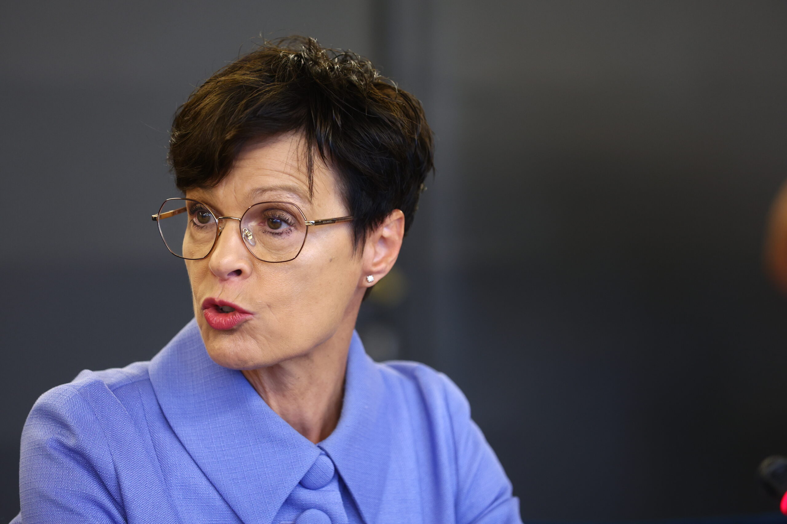 Marta Kos pod drobnogledom glede interesov – od kod ji milijon? | Nova24TV