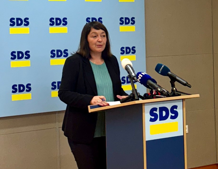 Helbl: “Stanje v šolstvu je alarmantno; pristojni naj povedo, katere ...