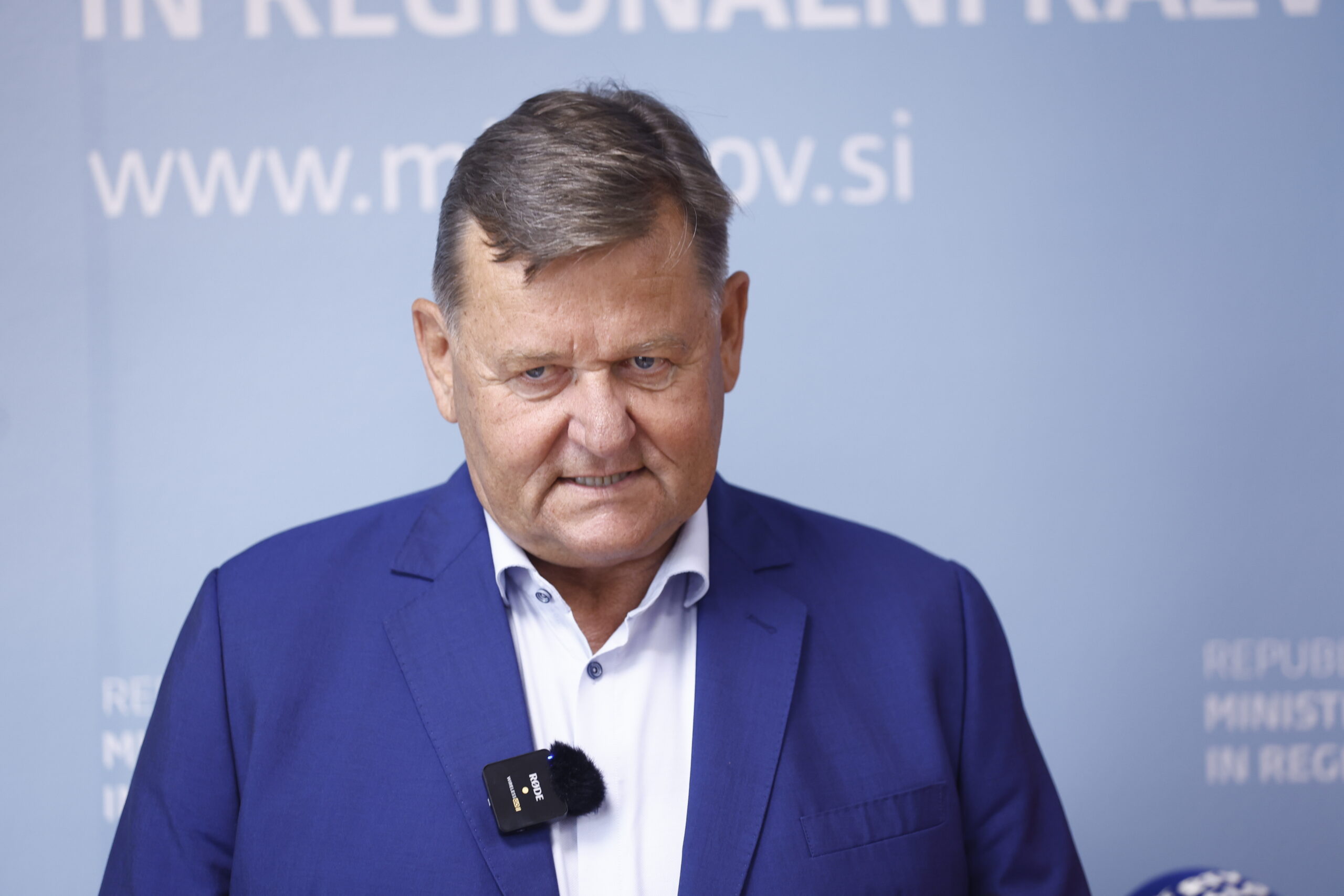 Jevšek naj bi že v drugo iskal izhod iz Golobove vlade | Nova24TV