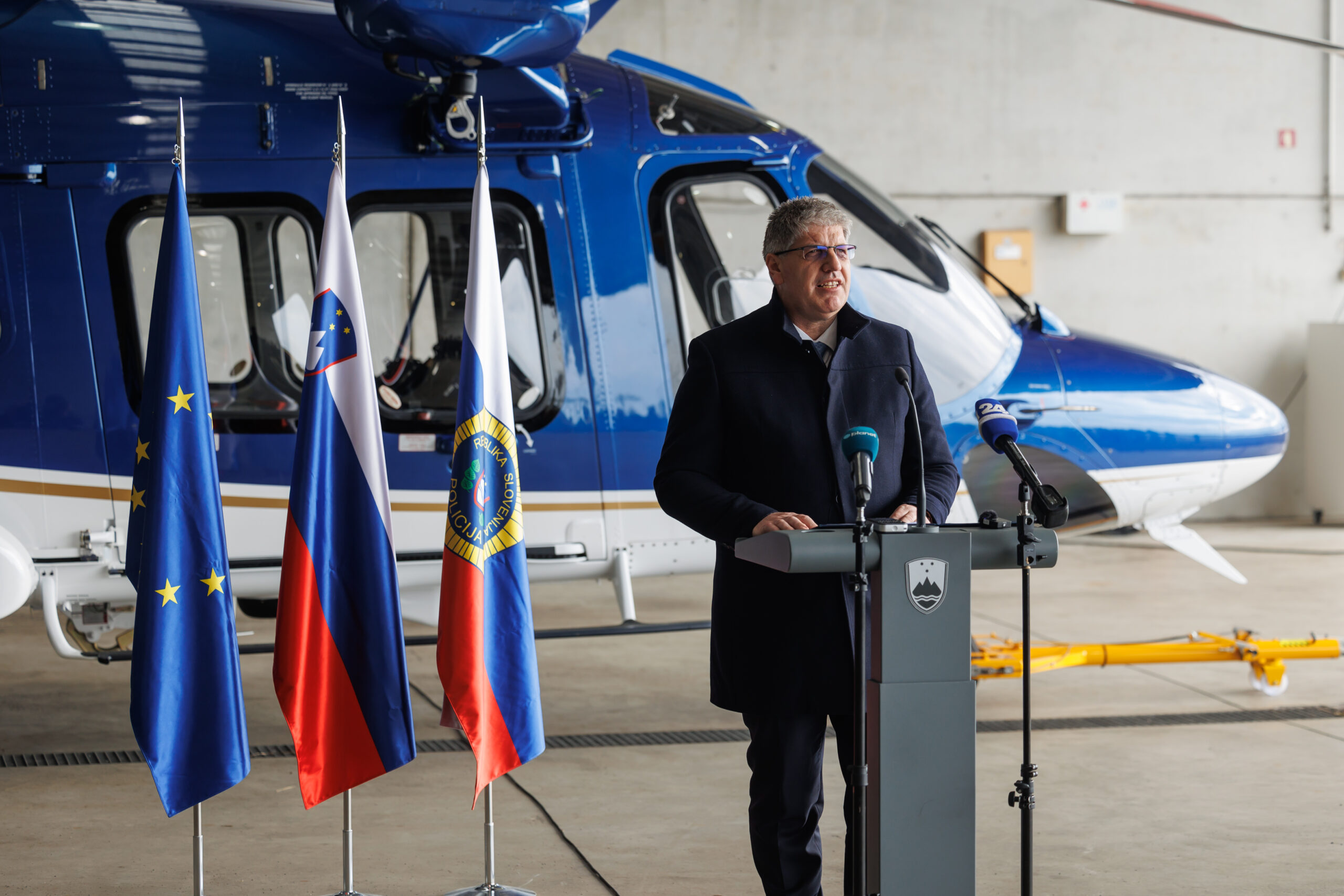 Poklukarjev razpis padel v vodo | Nova24TV