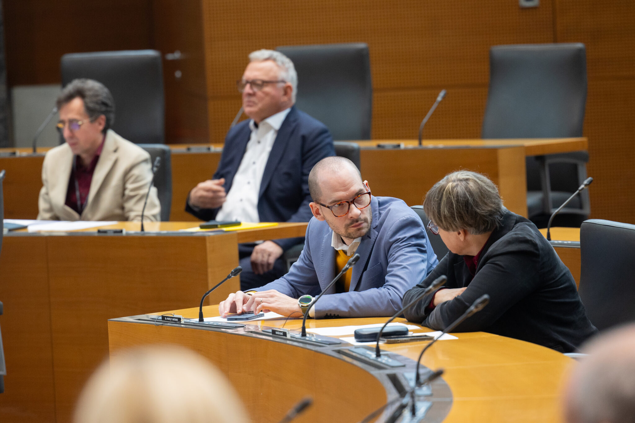 Ali Levica igra dvojno igro? | Nova24TV