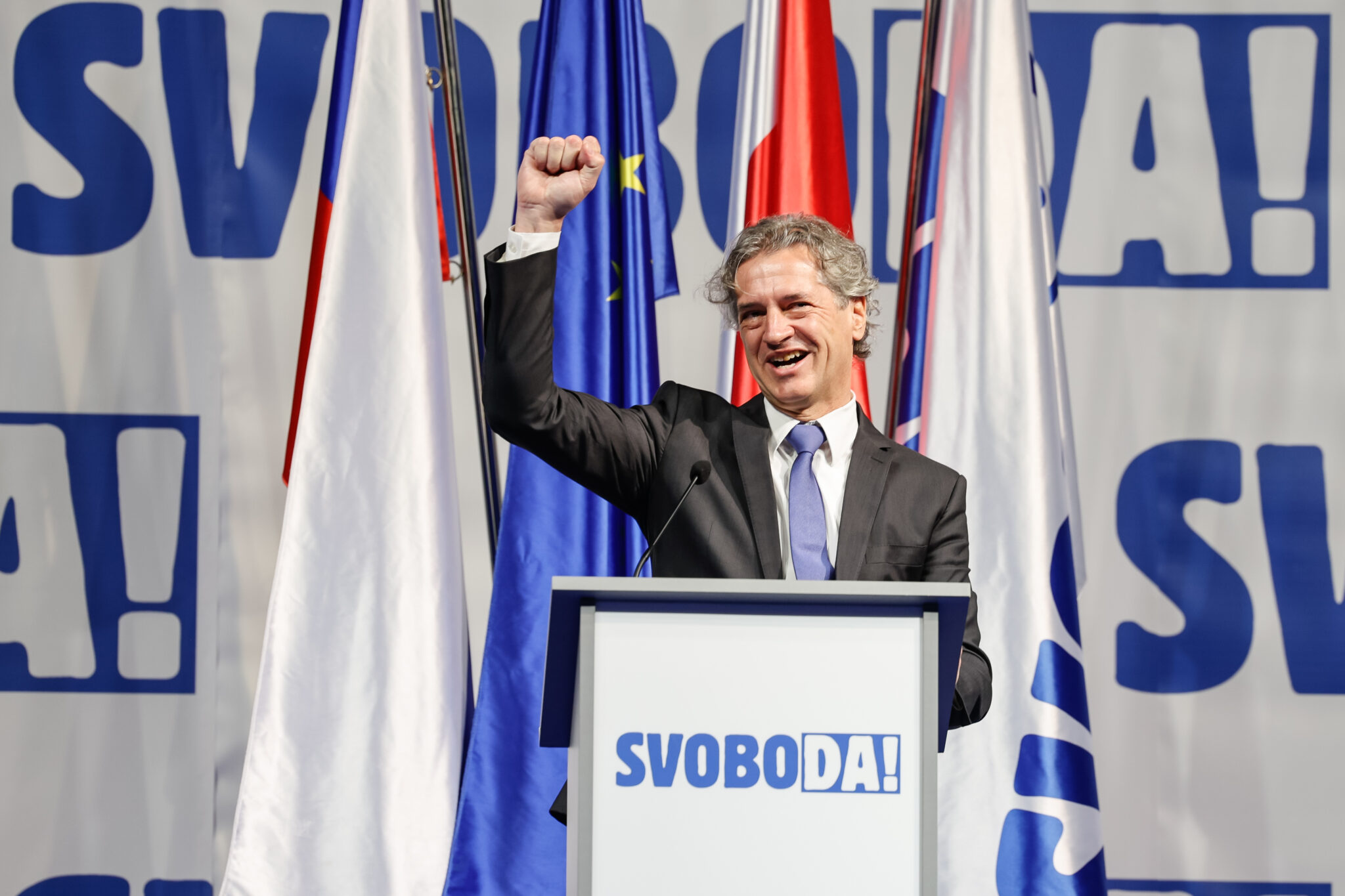 [Izjava dneva] Štiri ure delamo zase in družino, preostale štiri ure pa si suženj Goloba | Nova24TV