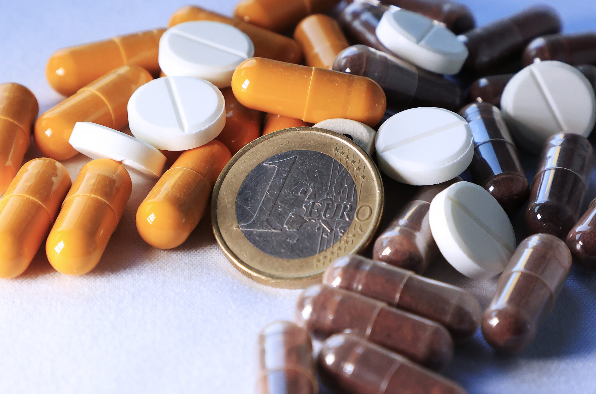 Gospodarstvo: Slovenija je med vodilnimi v EU po deležu bolniške odsotnosti z dela | Nova24TV