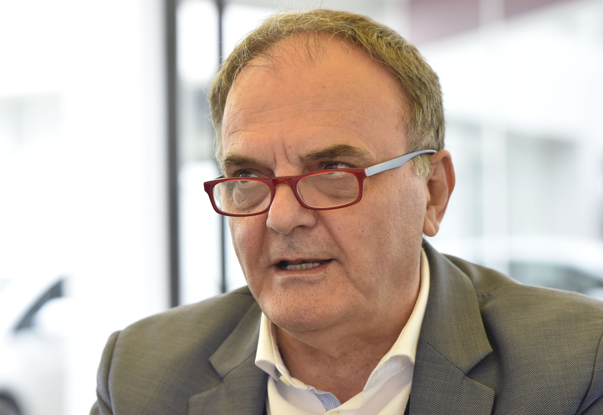 Golobovega prijatelja Berišaja zaslišali na specializiranem tožilstvu ...