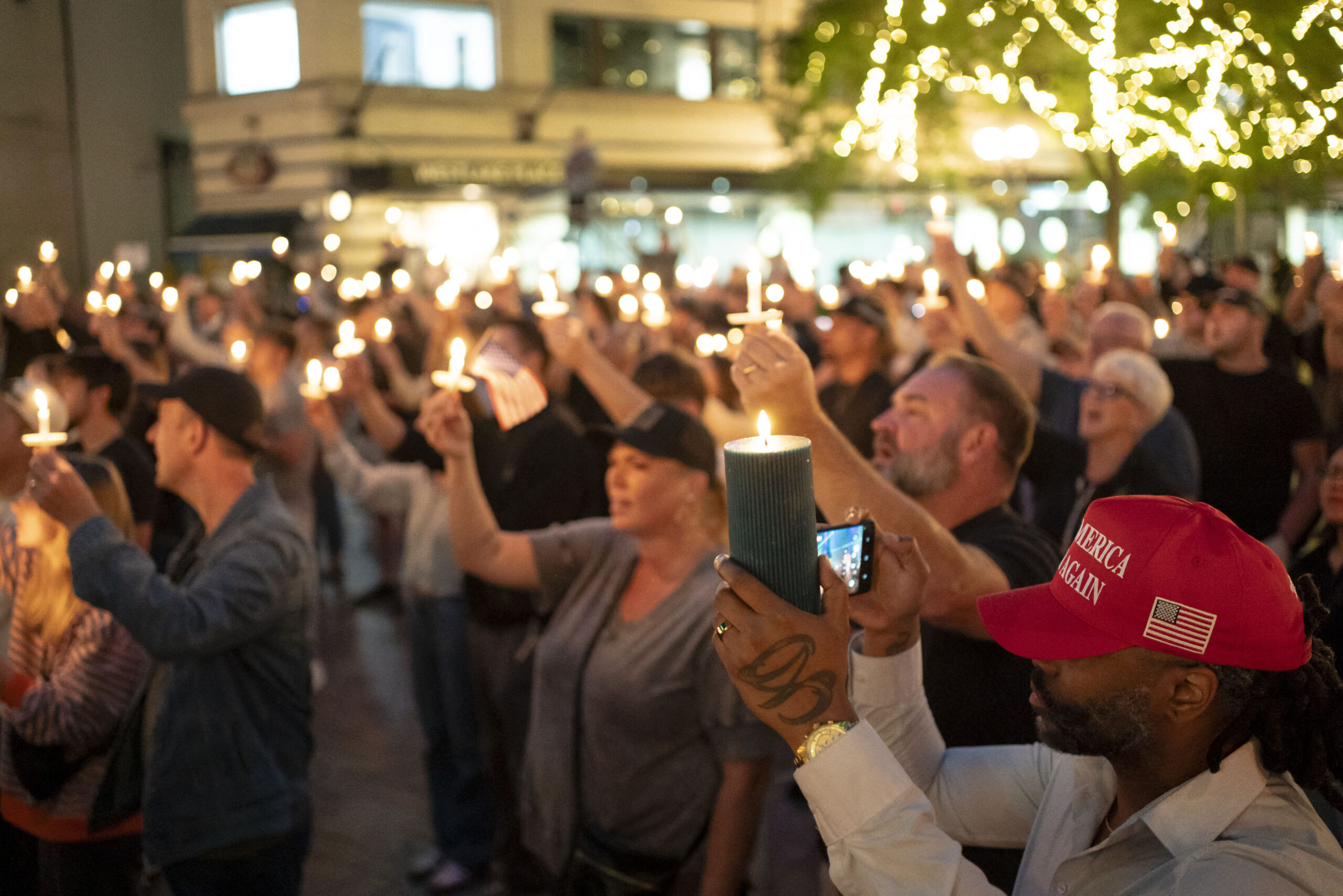 Turning Point USA Founder Charlie Kirk Mourned After Killing | Nova24TV