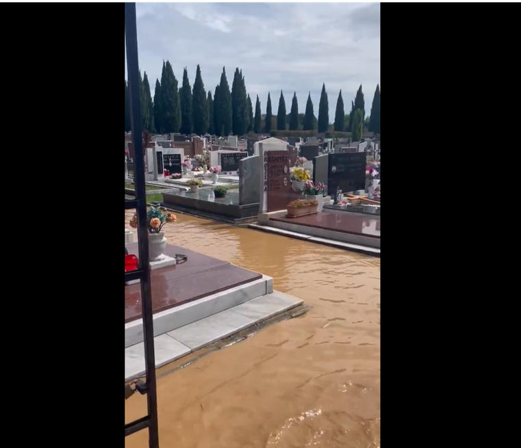 [Video] V Umagu “zaplavali” tudi grobovi | Nova24TV