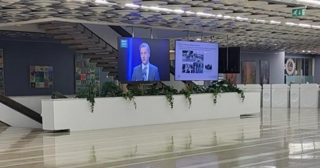 Zakaj UKC še vedno predvaja Golobove promocijske spote? | Nova24TV